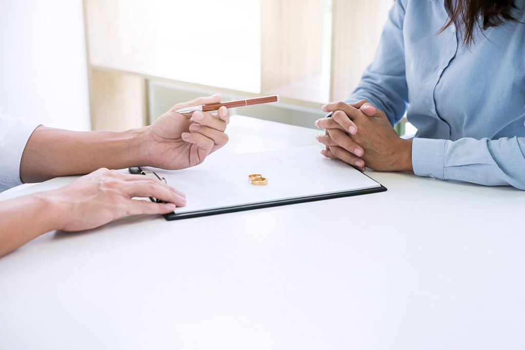 Serving Legal Documents in Victoria, Queensland & New South Wales